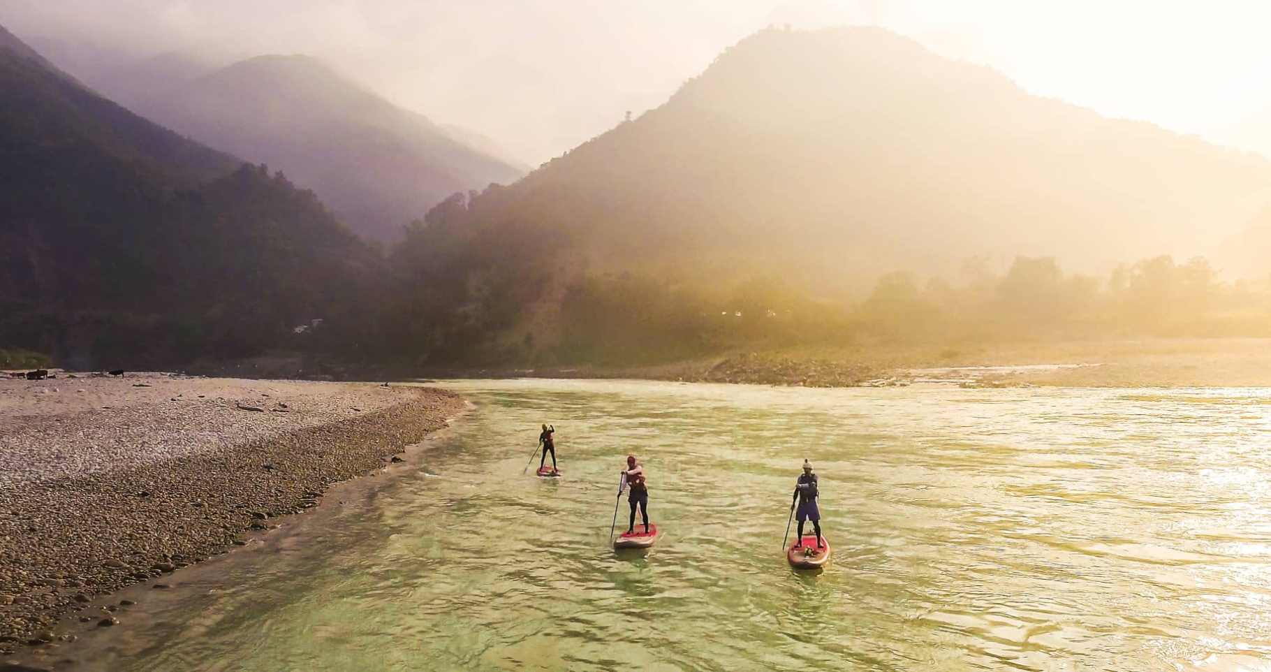 SUP on the Gange river in India. - SUP World Mag
