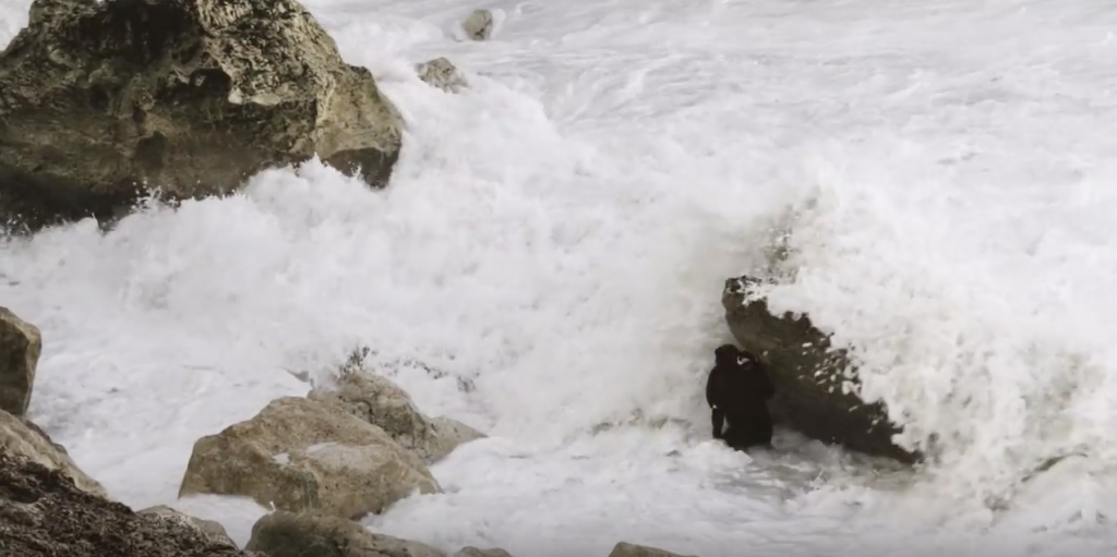 Nazare Moment - HUGE WAVES smash big wave champion Ross-Clarke Jones ...